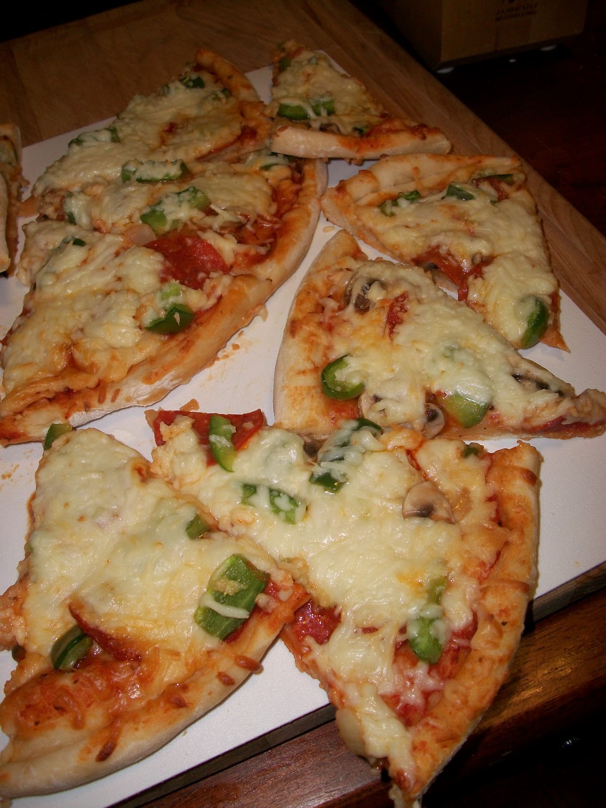 Beantown Loves You Baby: Make Your Own Pizza Night - a cheap and easy ...