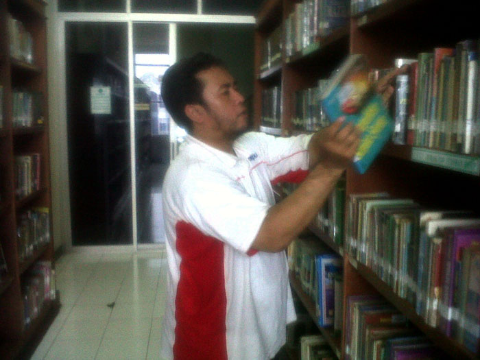 Berkunjung ke Perpustakaan Umum Islam Iman Jama ~ Kata Motivasi