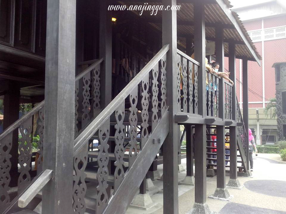 Rumah Tradisional Melayu