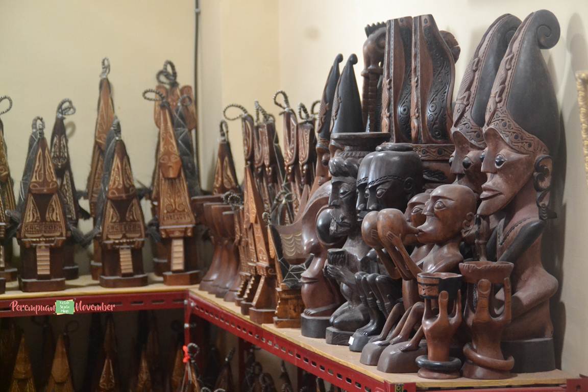 CARI ULOS DAN OLEH-OLEH KHAS SUMUT?! DISINI TEMPATNYA! - ecek-ecek