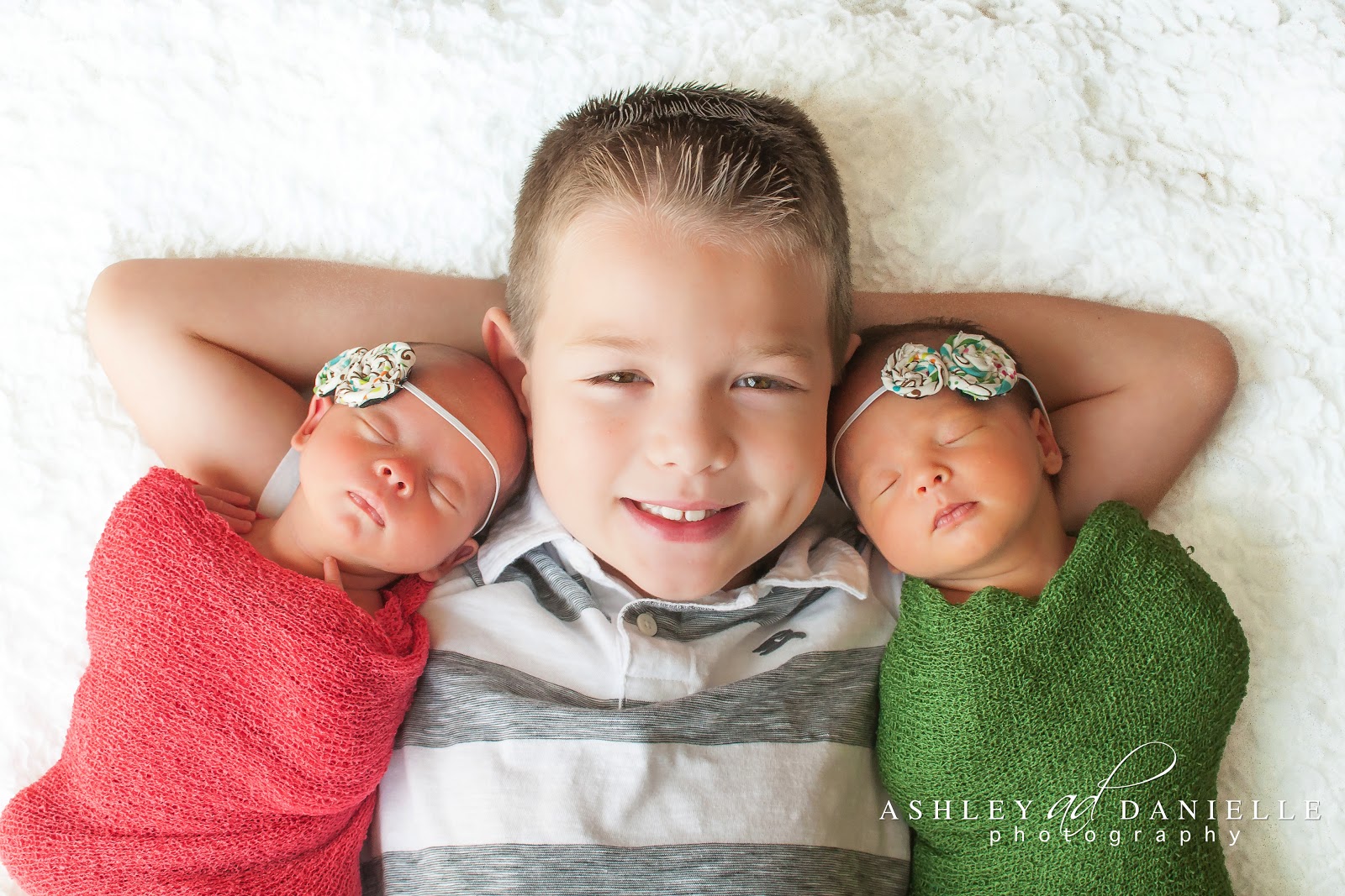Ashley Danielle Photography {blog}: Reese & Regan {Twin Newborn Shoot}