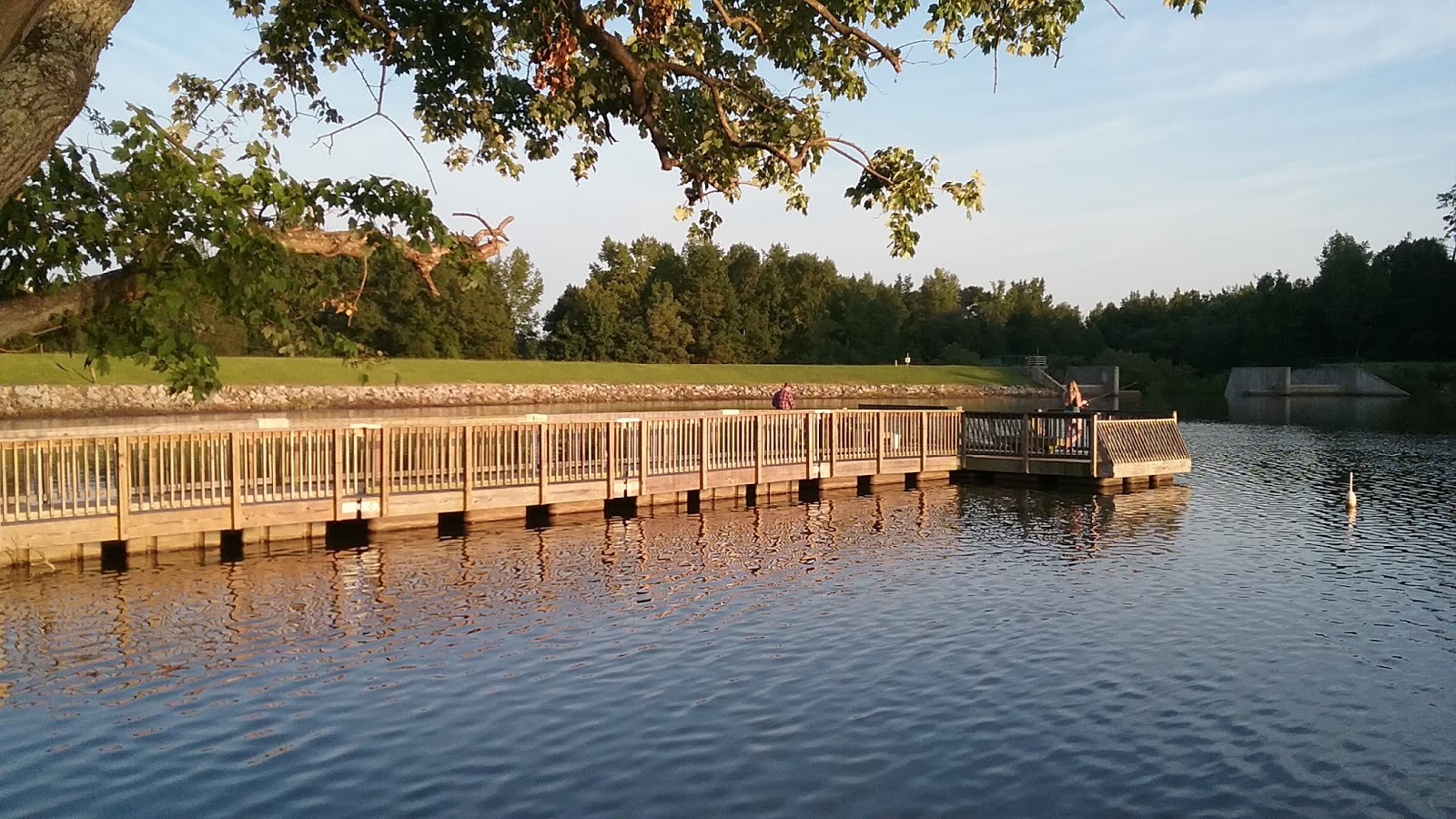 North Carolina River Fishing and Canoeing with Mack: Lake Raleigh