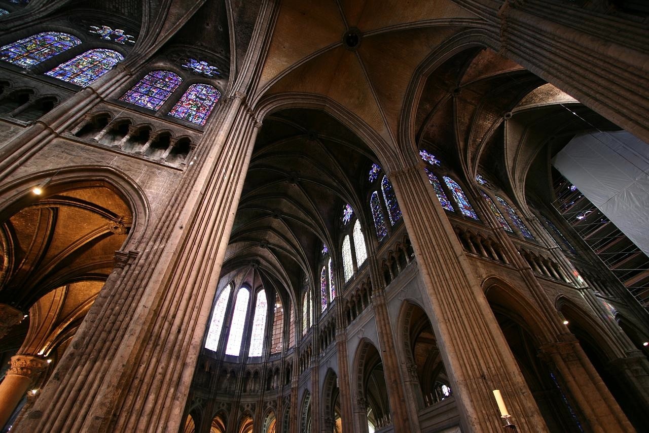 LA CATEDRAL DE CHARTRES. COMENTARIO, ANÁLISIS.
