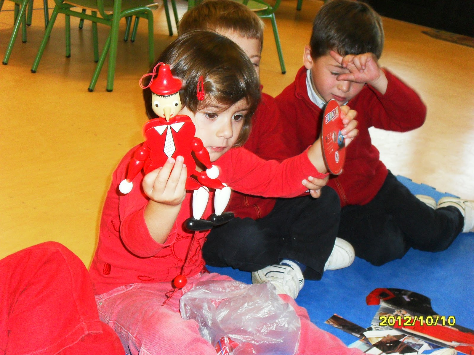 MI AULA DE INFANTIL: FIESTA DEL COLOR ROJO