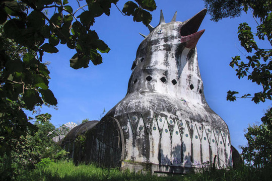 SNAFU!: The mysterious and weird "Chicken Church" in Indonesia