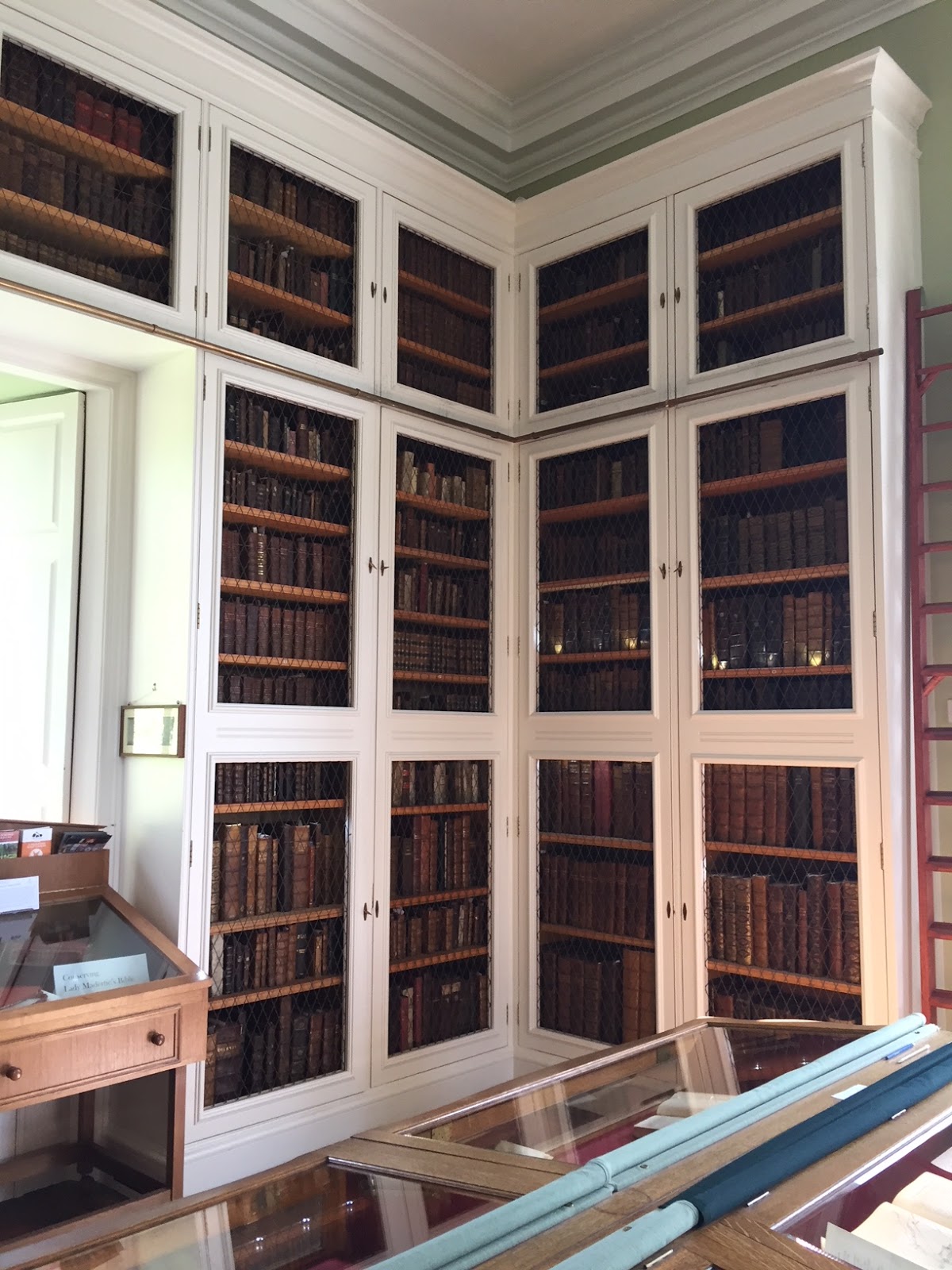 Genealogy Tours of Scotland: Innerpeffray Library - A Nugget of Gold