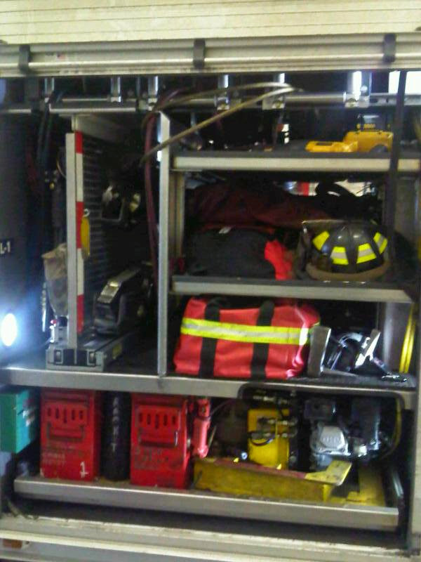 Street Smart Firefighter: Cincinnati Heavy Rescue 9 Compartments