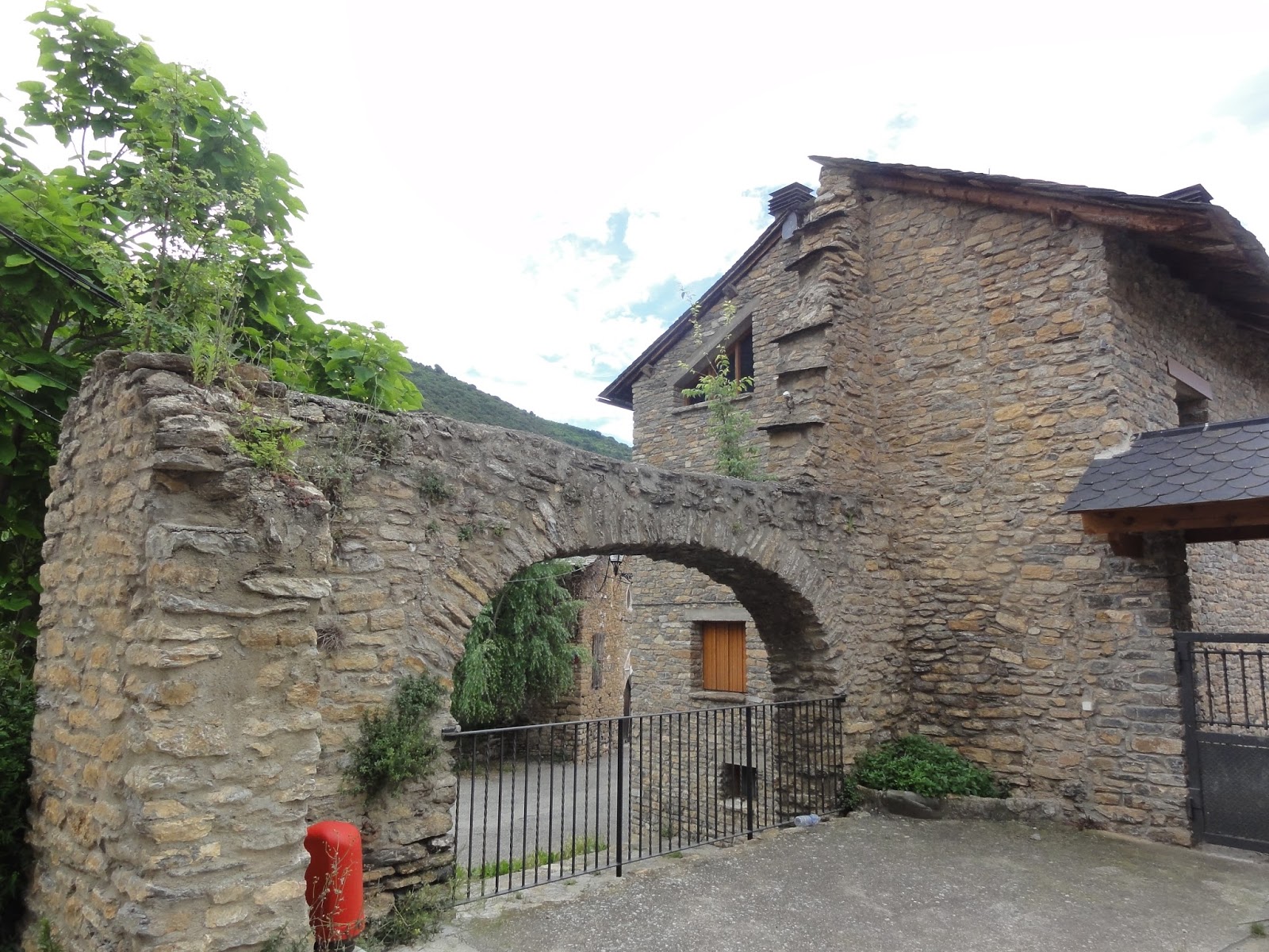 Catalunya poble a poble: LA BASTIDA DE SORT (Pallars Sobirà)