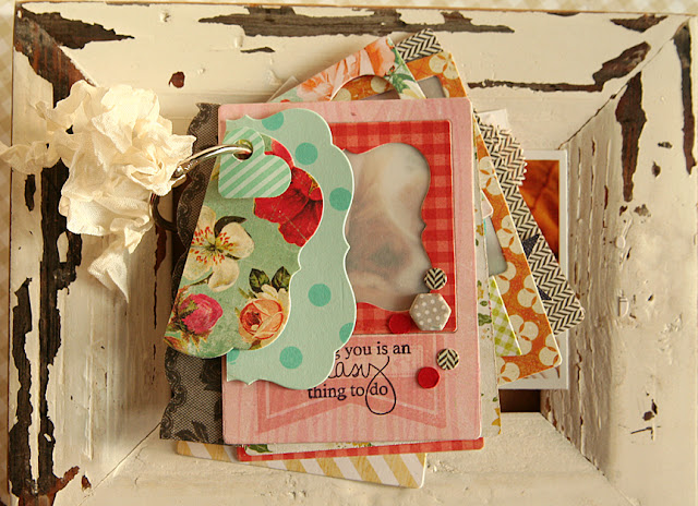 Homespun with Heart: Fabulous frames.