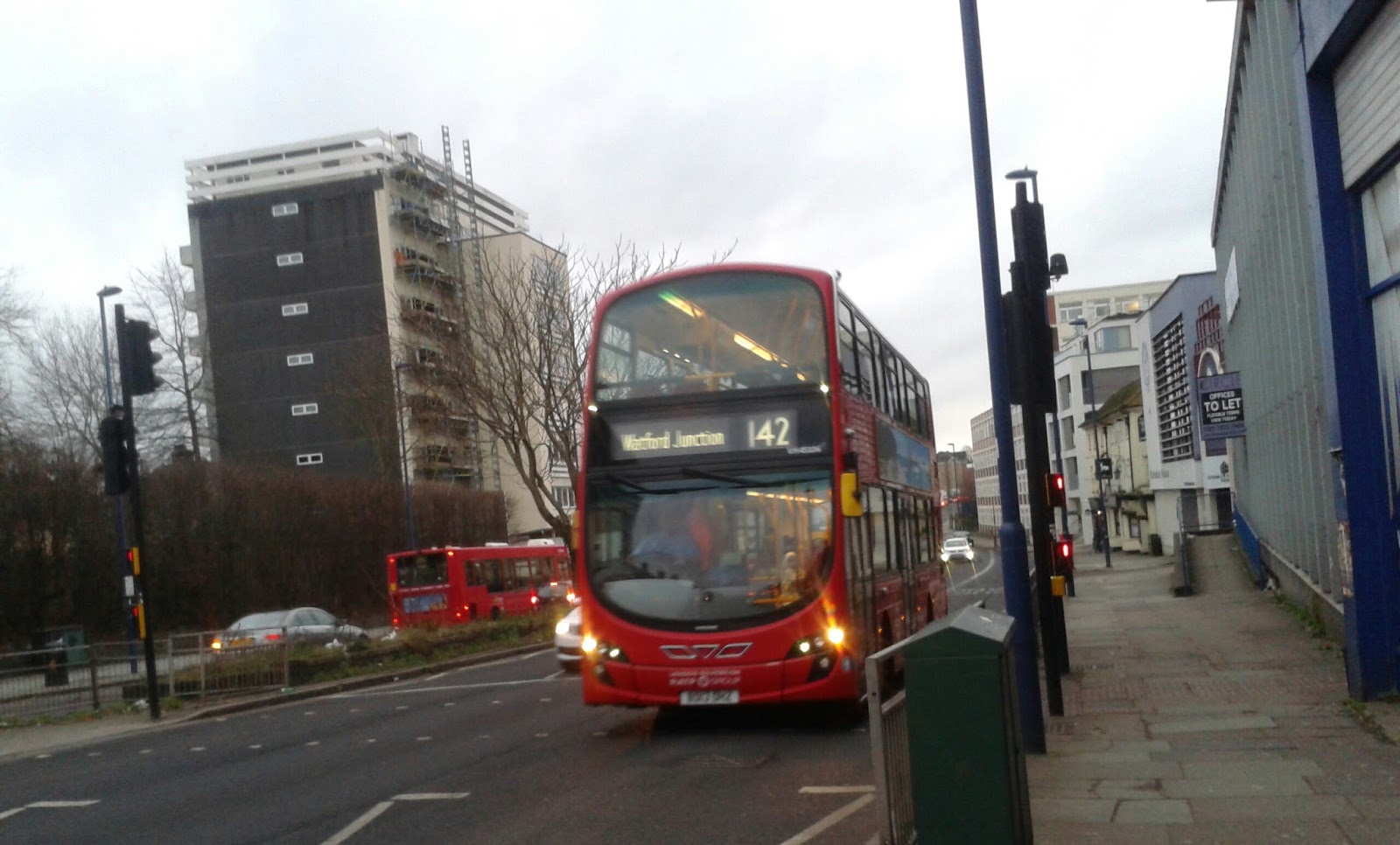 Unorm's London Bus Blog: 142 changes hands