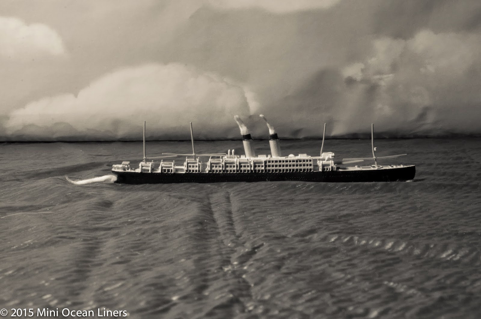 Legacy of the Great Liners: April 2015