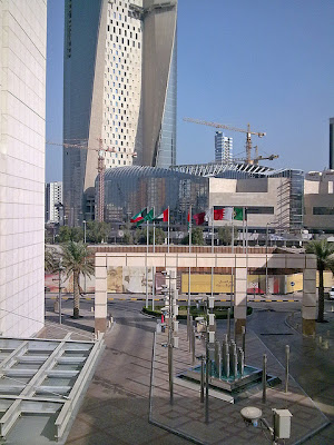 Al Hamra Firdous Tower, Kuwait - Futuristic Architecture