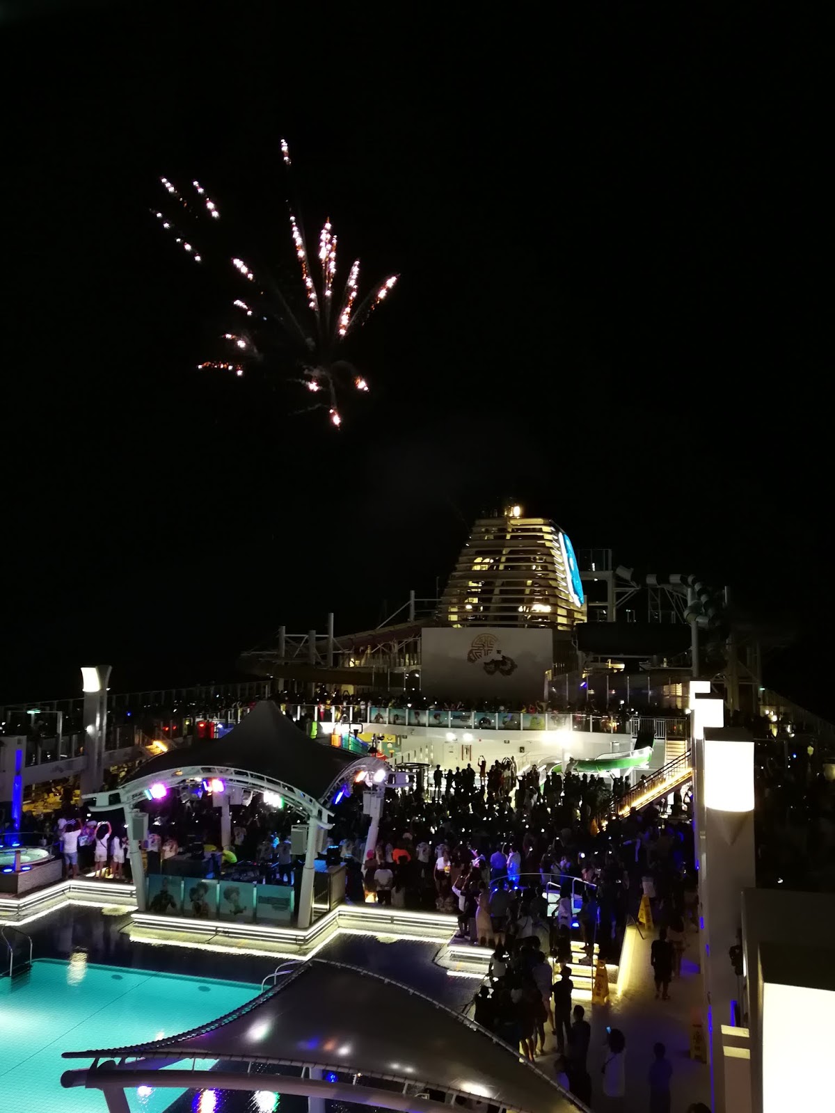 Dream Cruises: Genting Cruise (Part 2 of 2) ~ Medium Rare... And Others