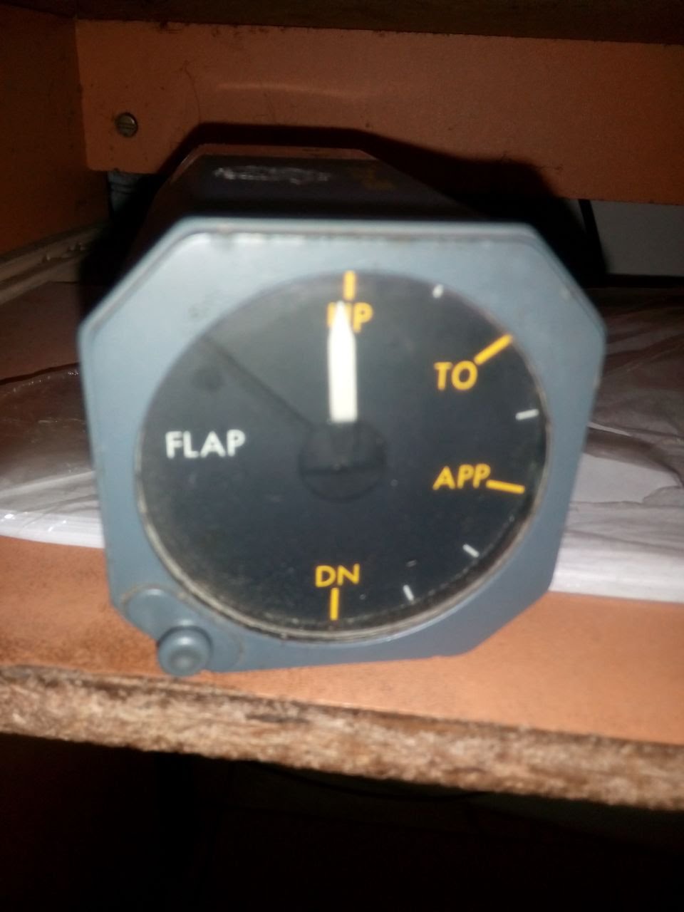 523069 / 81DS0356 FLAP ANGLE INDICATOR