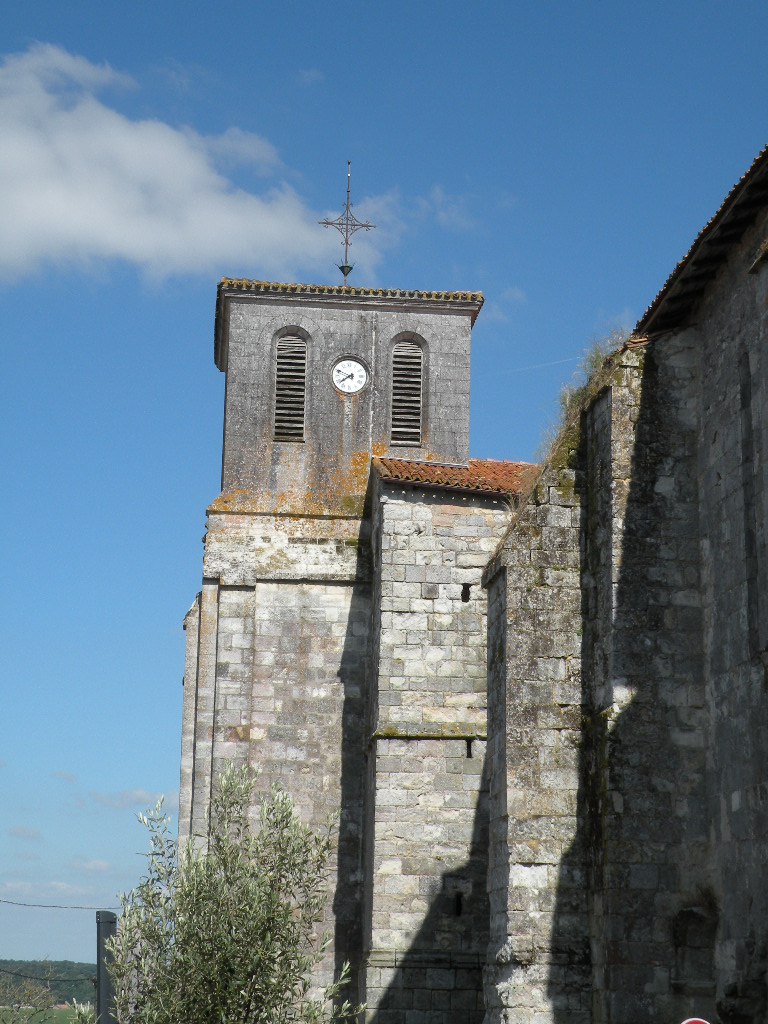 Balades dans les Charentes : Brossac et son église