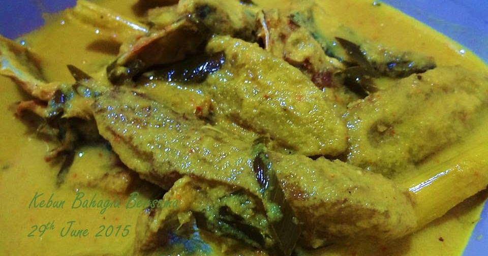 Lauk Zaman Berzaman....Gulai Lemak Pisang Muda Dengan Ikan Masin