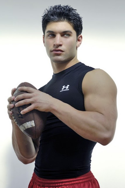 Bodybuilding Healt Improve: Football Jock