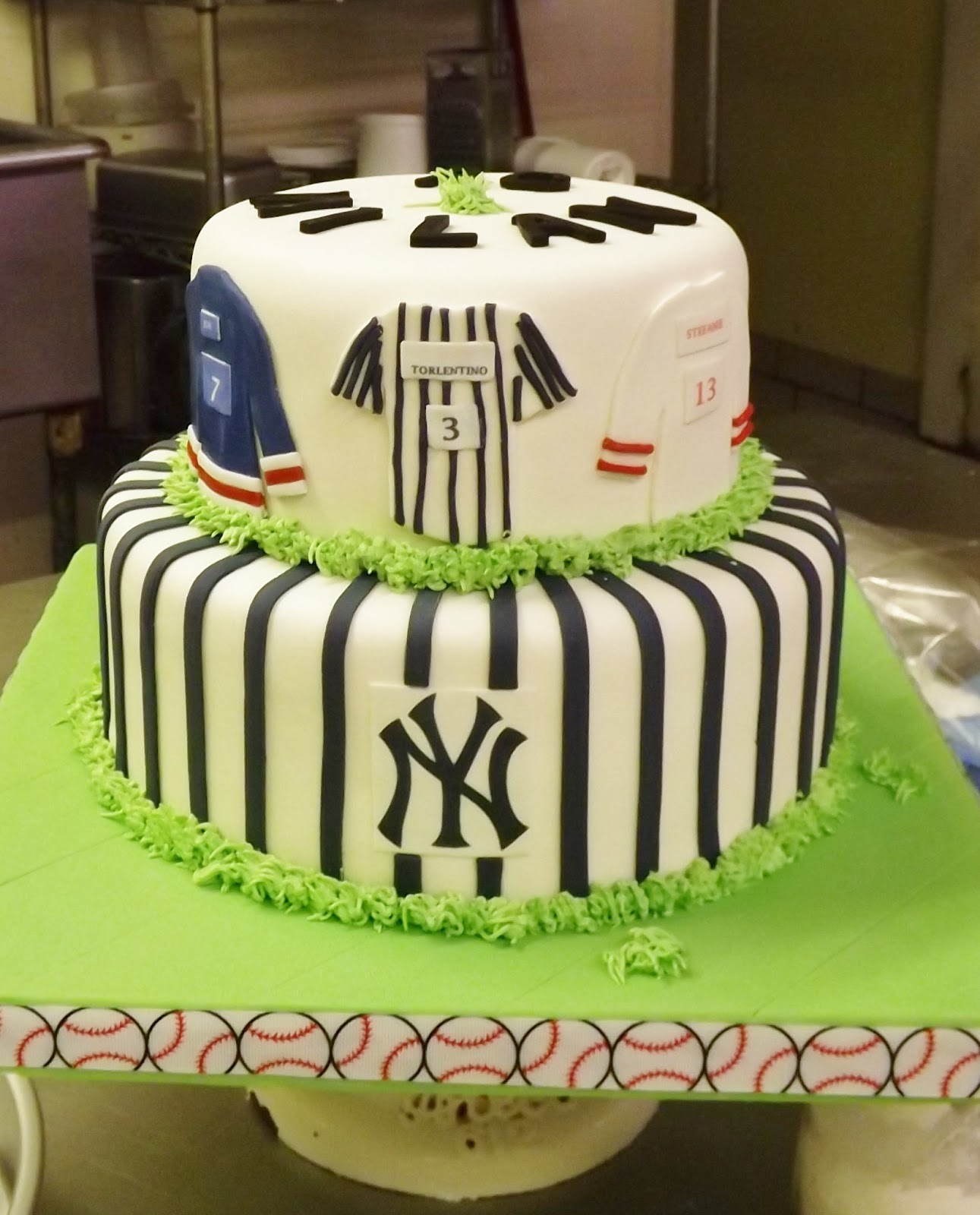 Cakes of the Hamptons: Three new cakes this week!