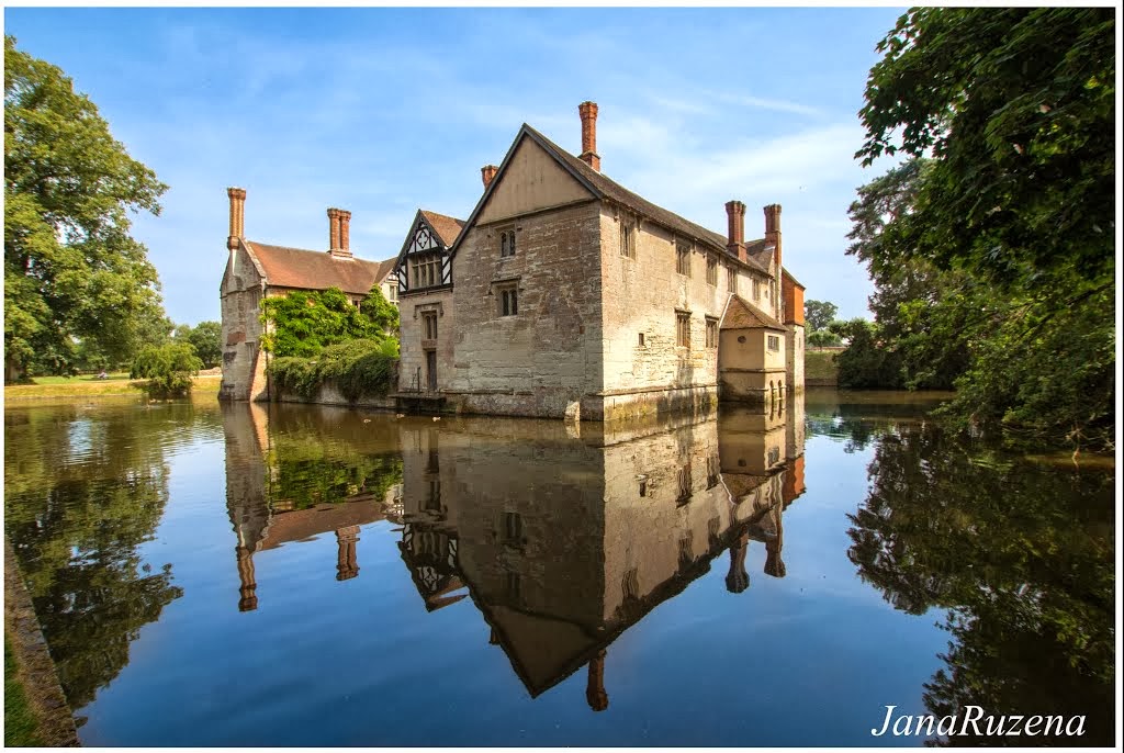Escapes and Photography: Baddesley Clinton