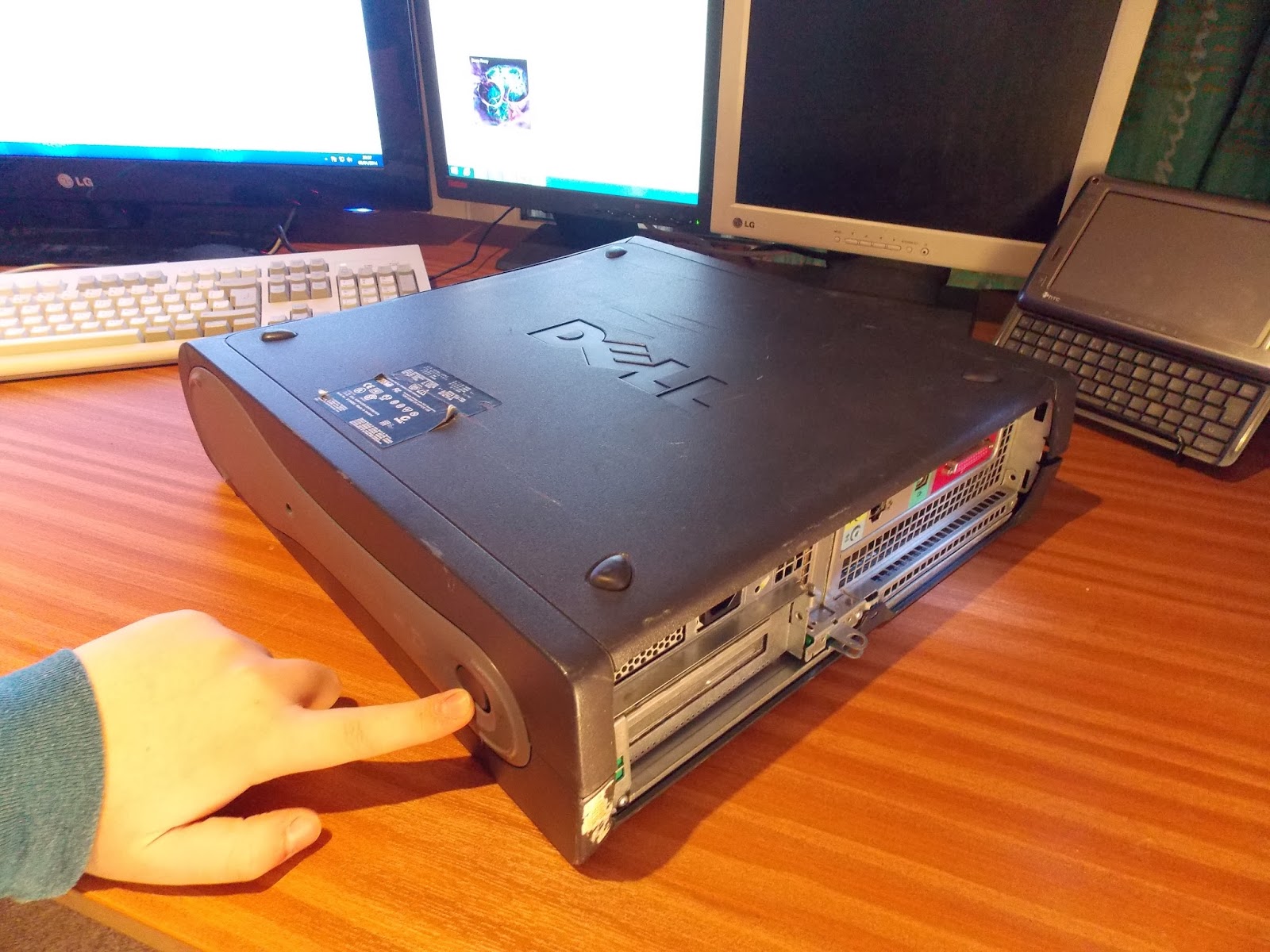 SCOTECH Official Blog: FIX IT: Dell Optiplex GX260 (Freebie Computer)