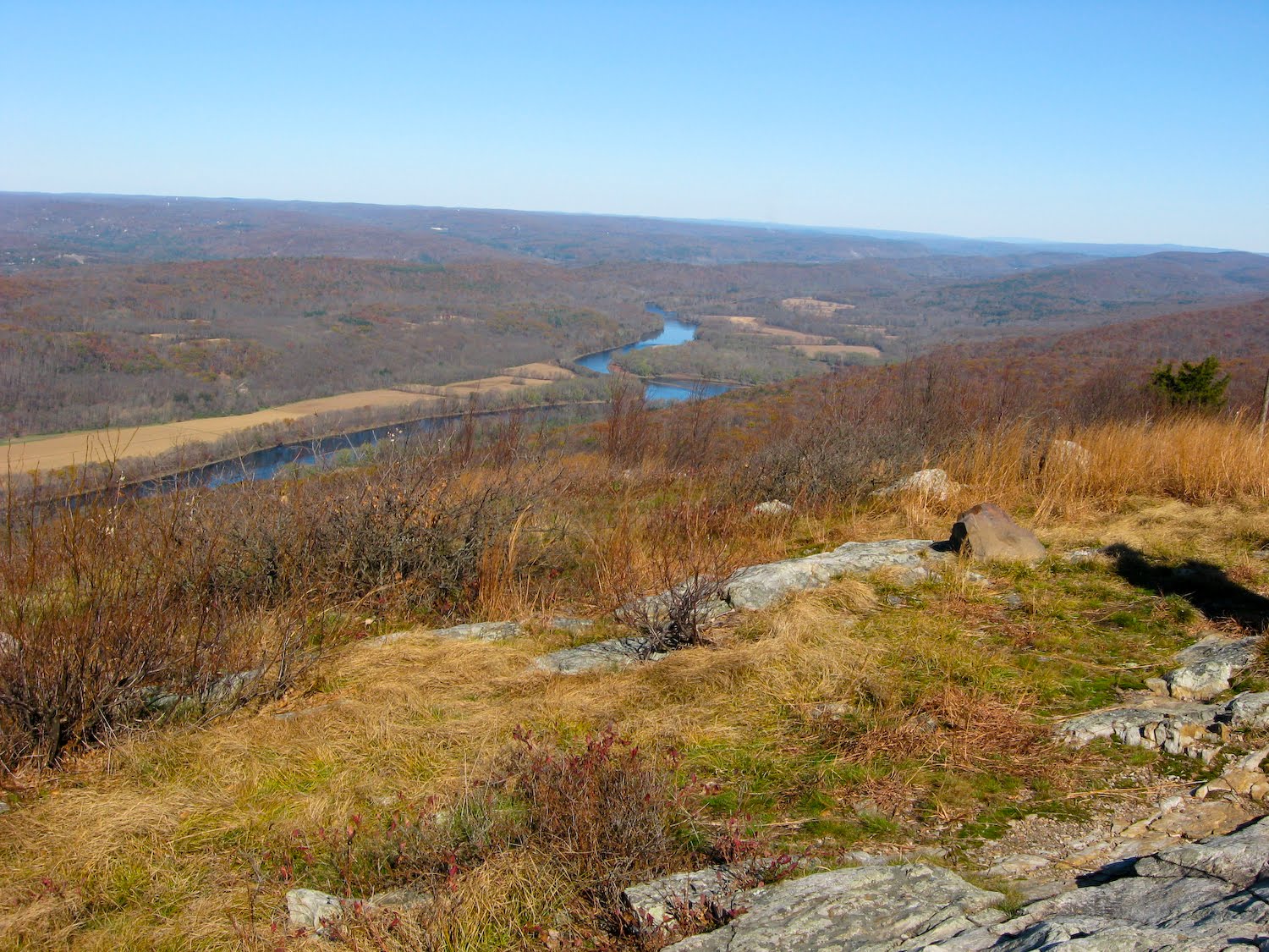 Let It Shine: Raccoon Ridge Delaware Water Gap, Hawks and American ...