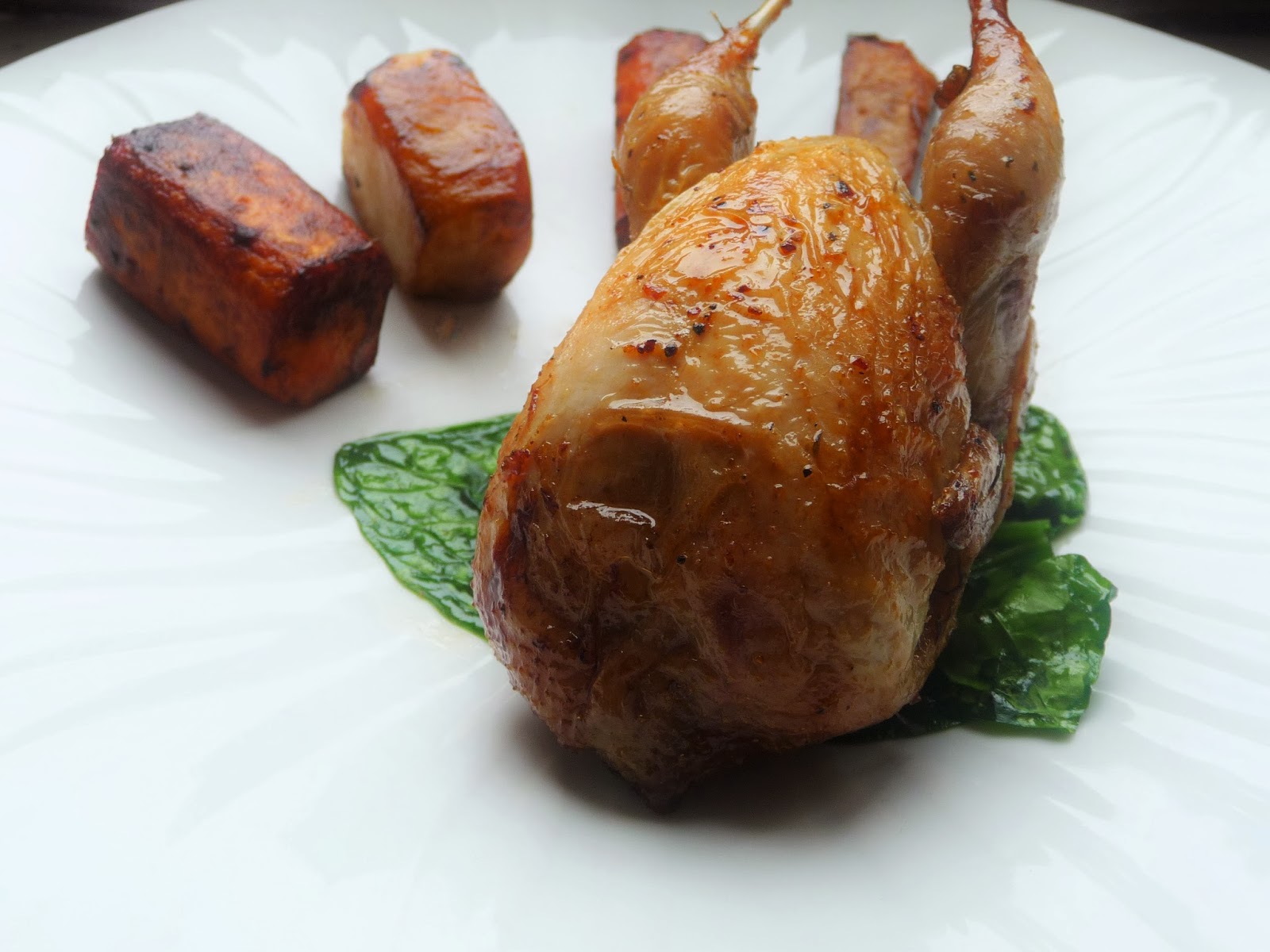 A recipe, A week : Caille rôtie, topinambours et carotte façon pomme ...