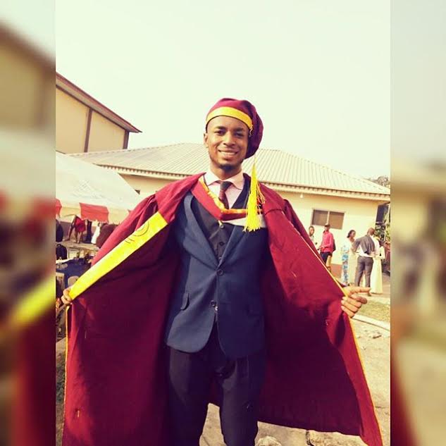 Mothers are the best! Check out this heartwarming photo of UNILAG ...