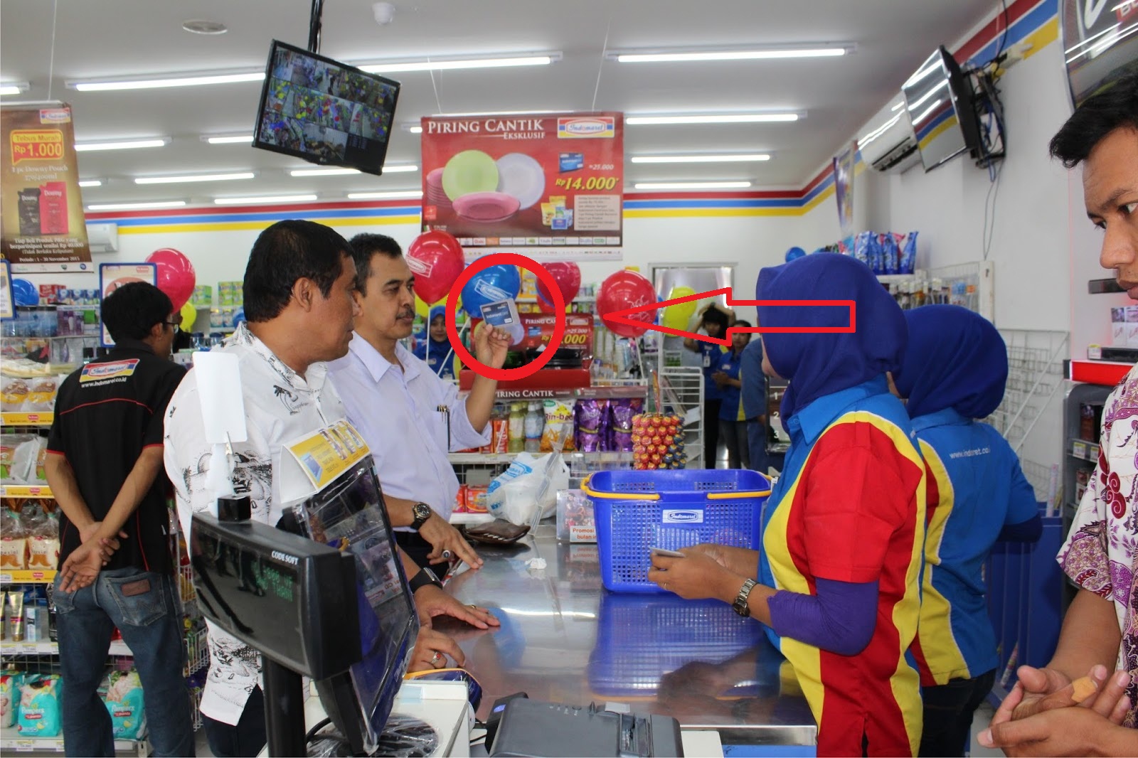 30+ Meme Lucu Kasir Indomaret