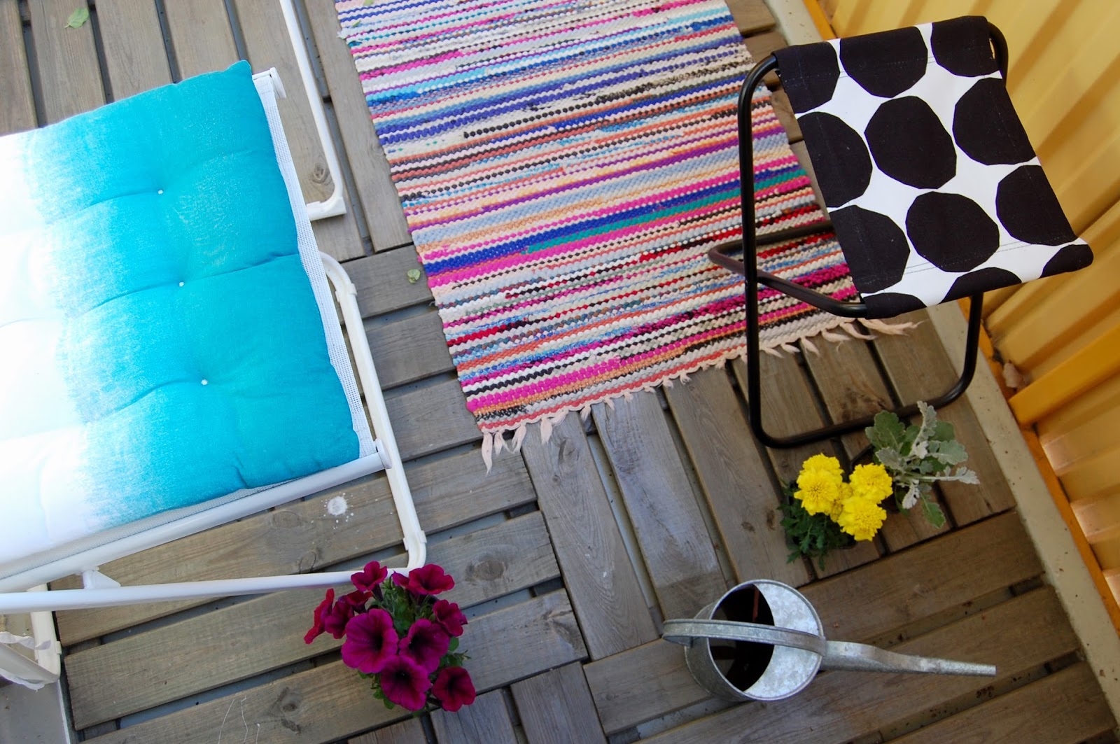 Ristirouva: Pieni parveke, suuret suunnitelmat