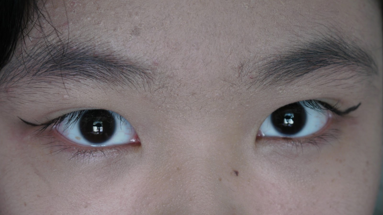 The Lunar Revel: Tutorial: Simple Cat-Eye/Winged Eyeliner for Hooded ...