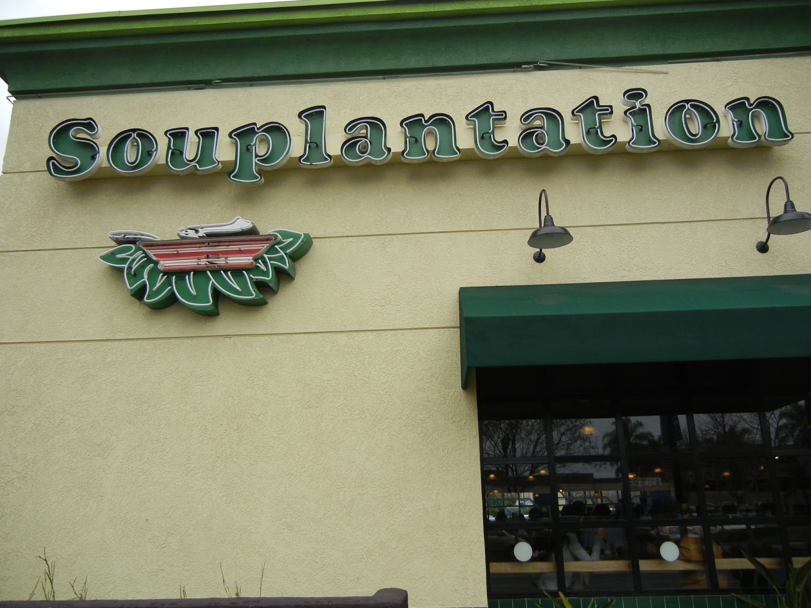 FOODnTRAVELla: Souplantation