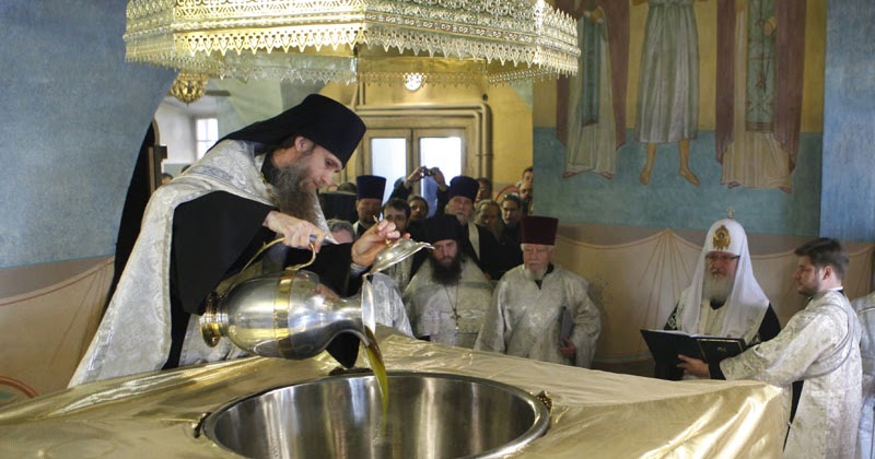 How is Myrrh Made and What is it Made of? - The Catalog of Good Deeds