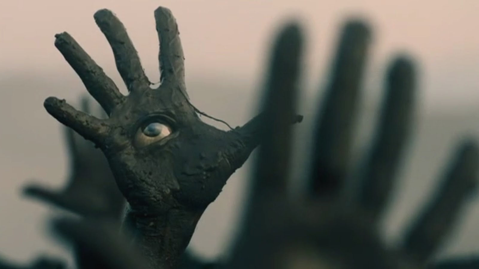 Doc Oho Reviews...: The Magician's Apprentice written by Steven Moffat ...