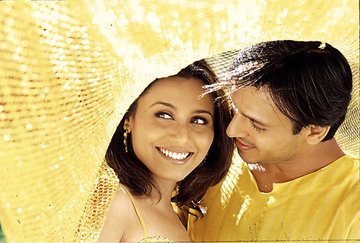 16 Penampilan Rani Mukerji si Tina Kuch Kuch Hota Hai, Cantiknya Awet ...