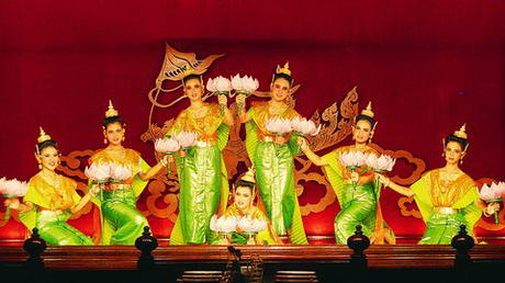 ของโบราณ: Ram Thai Photos : รำไทย (1)