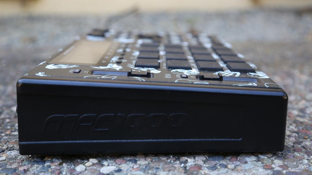 MATRIXSYNTH: Skeleton Art Custom Akai MPC 1000