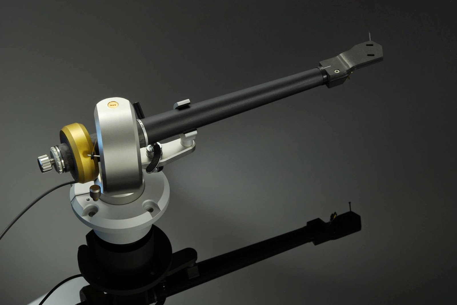 Helix1 turntable Munich premire and Marc Gomez SAT Pickup Arm ...