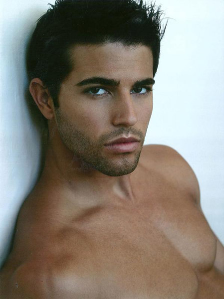 Redefining the Face Of Beauty : HUNK OF THE WEEK "Brett Novek"