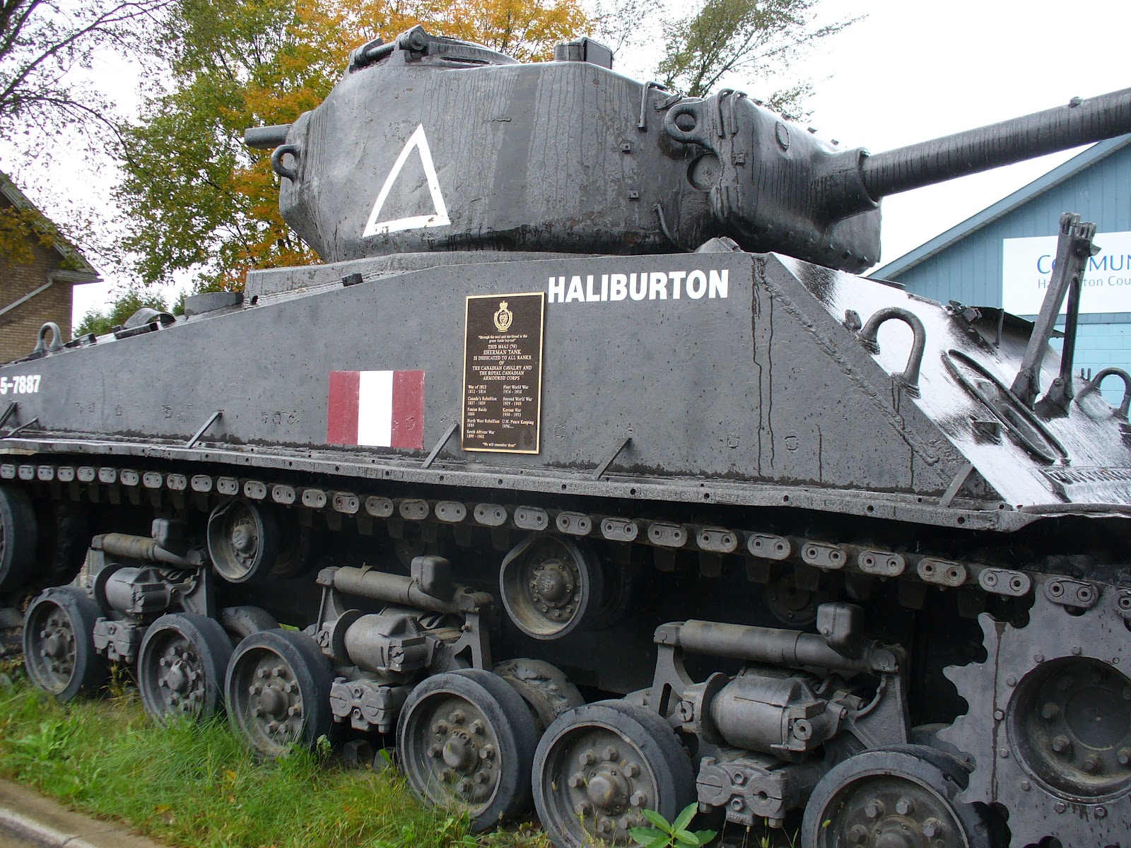 Ontario War Memorials: Haliburton - Royal Canadian Legion