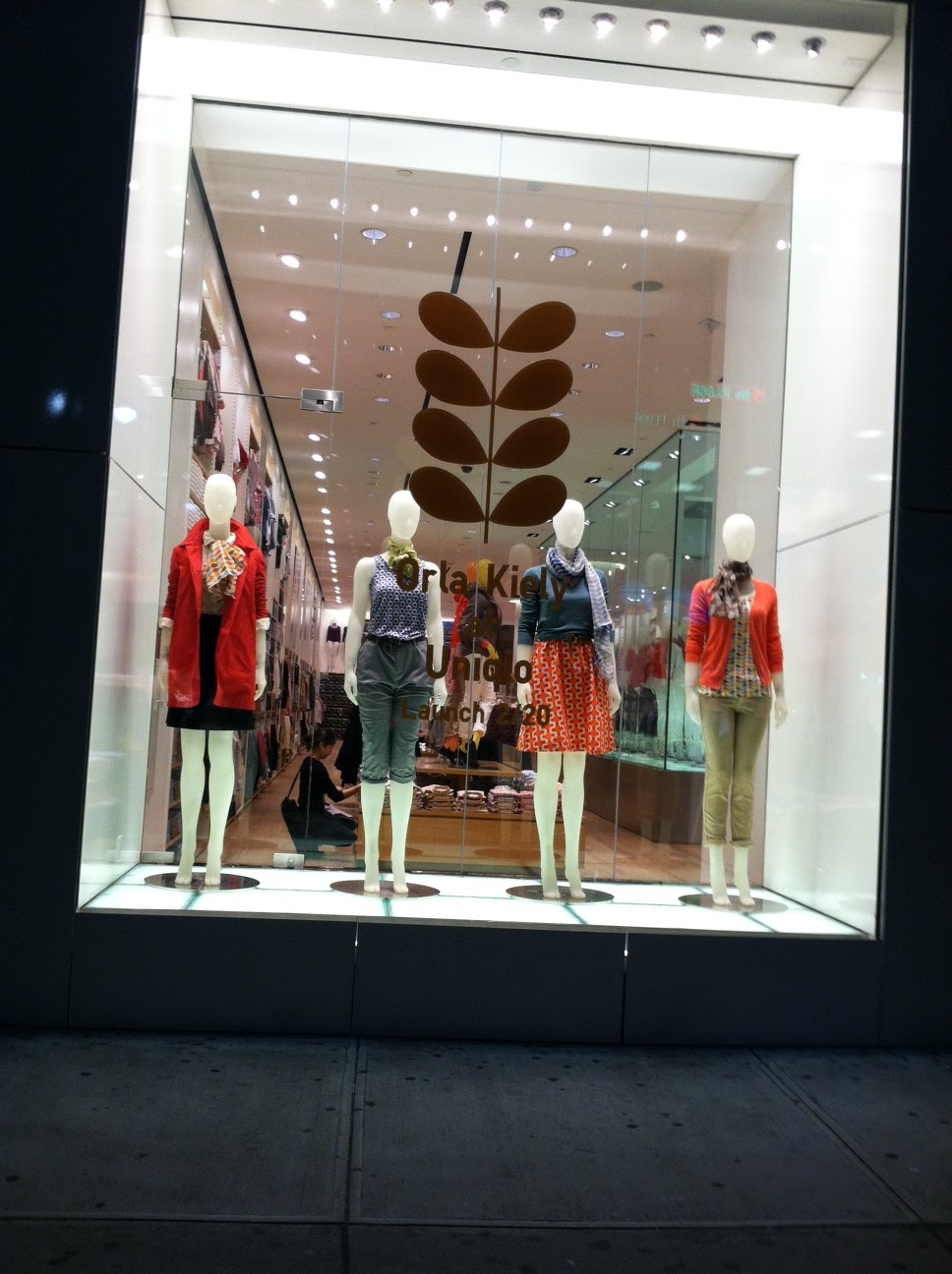 SugarRockCatwalk.com: Uniqlo X Orla Kiely: Window Display