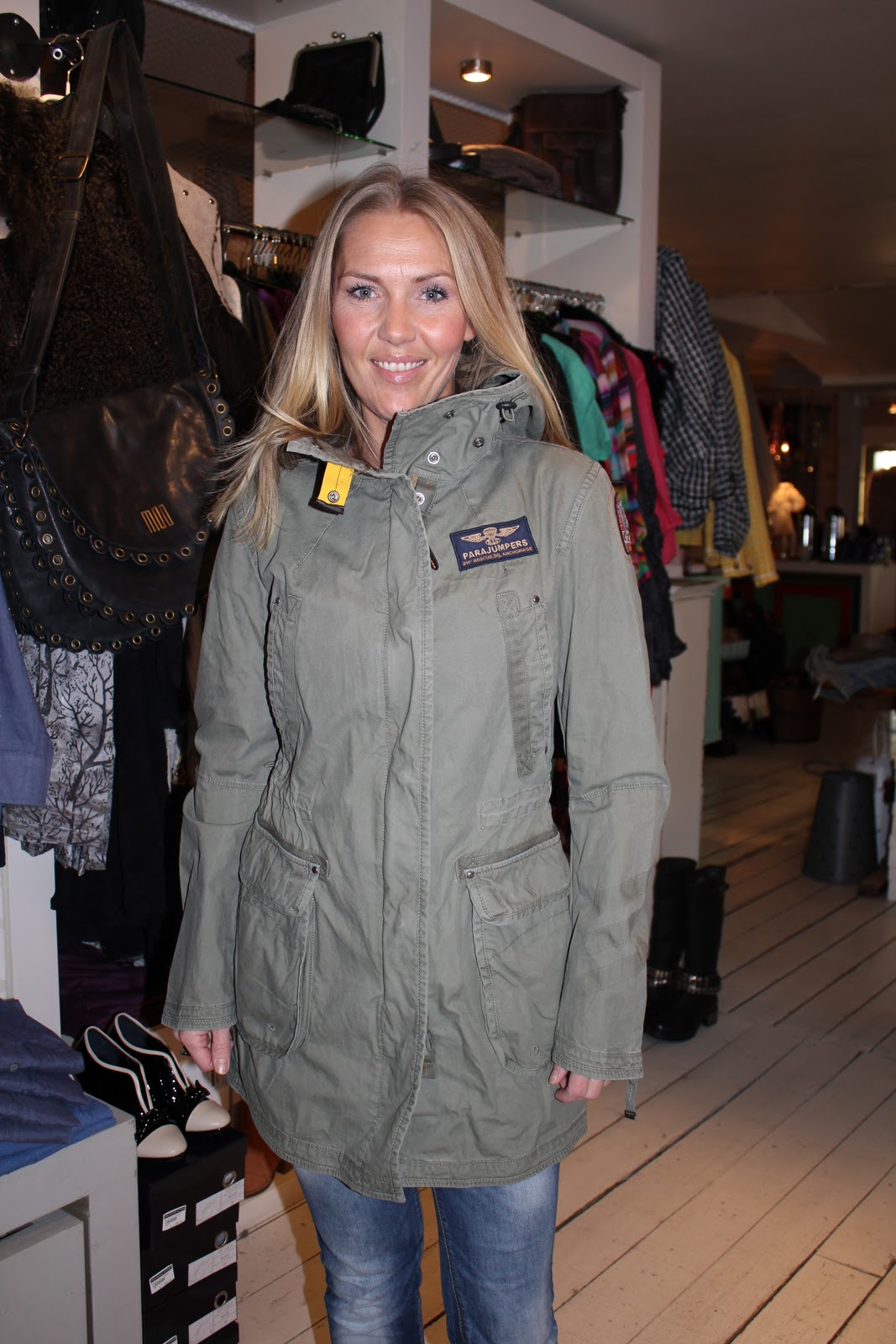 Milde Mathilde: BEAUTYFUL COLOURS..........AND THE LIVING IS EASY