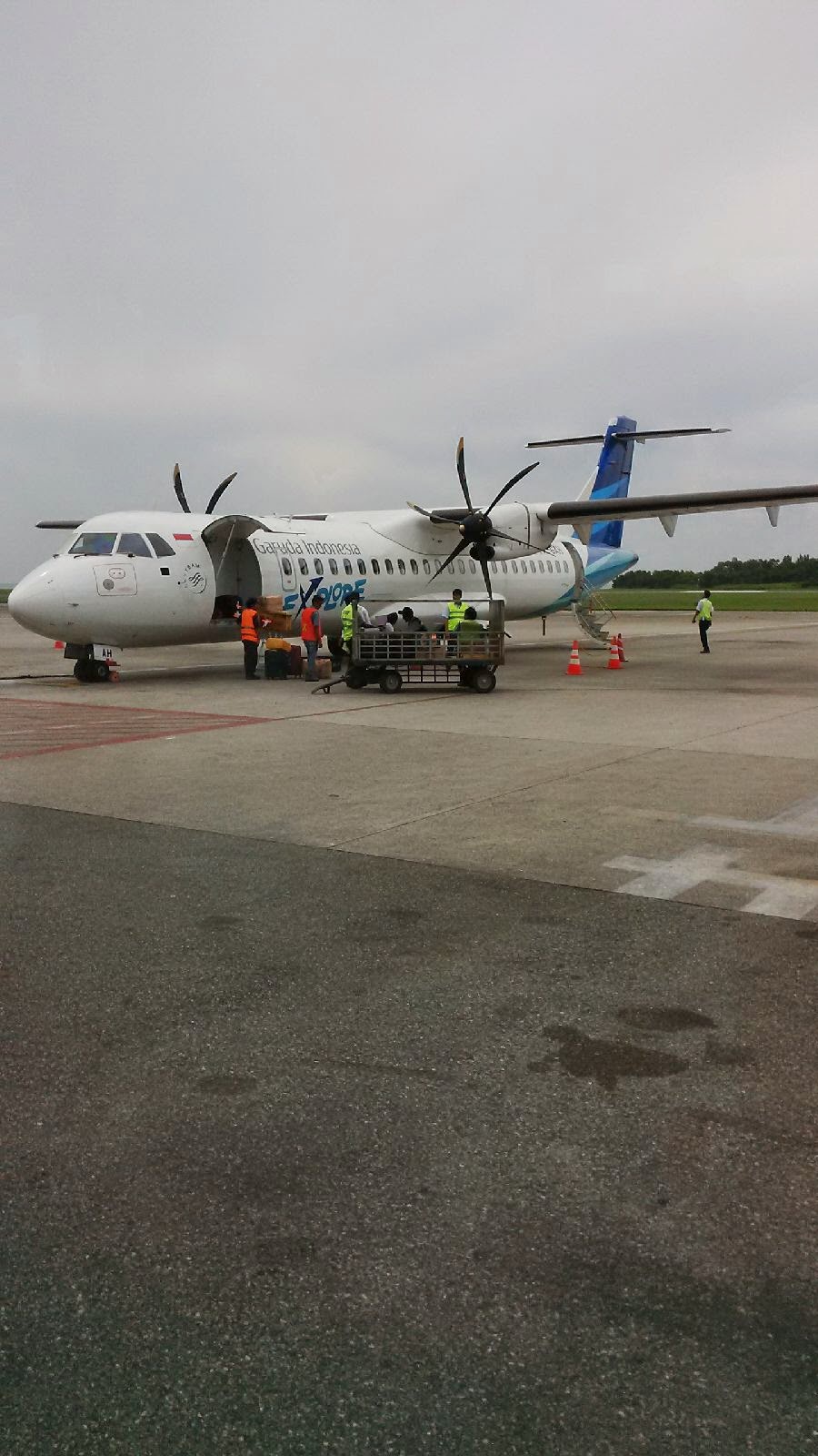 Polahku : Pengalaman Naik ATR 72 - 600 Garuda Indonesia