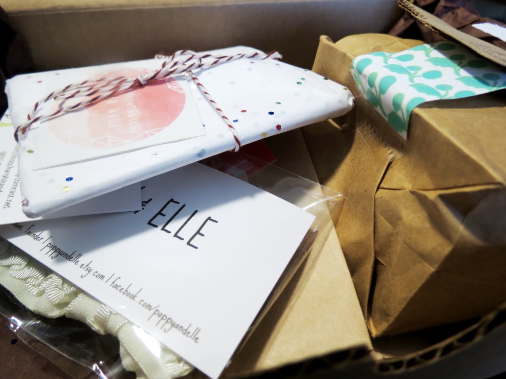 Sweet Bee Buzzings: Dottie Box #2