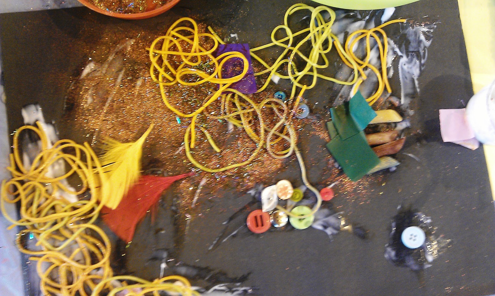 ARTventurers - art and crafts for kids: Pasta collage pictures