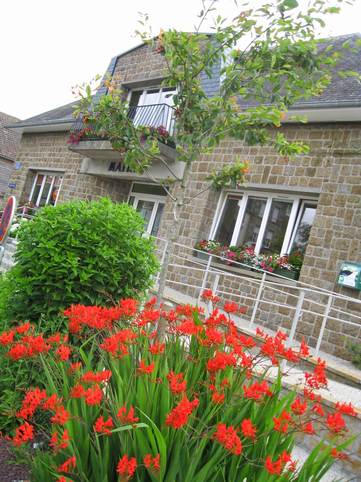 Bellou en Houlme : entre terre et eau: La Mairie