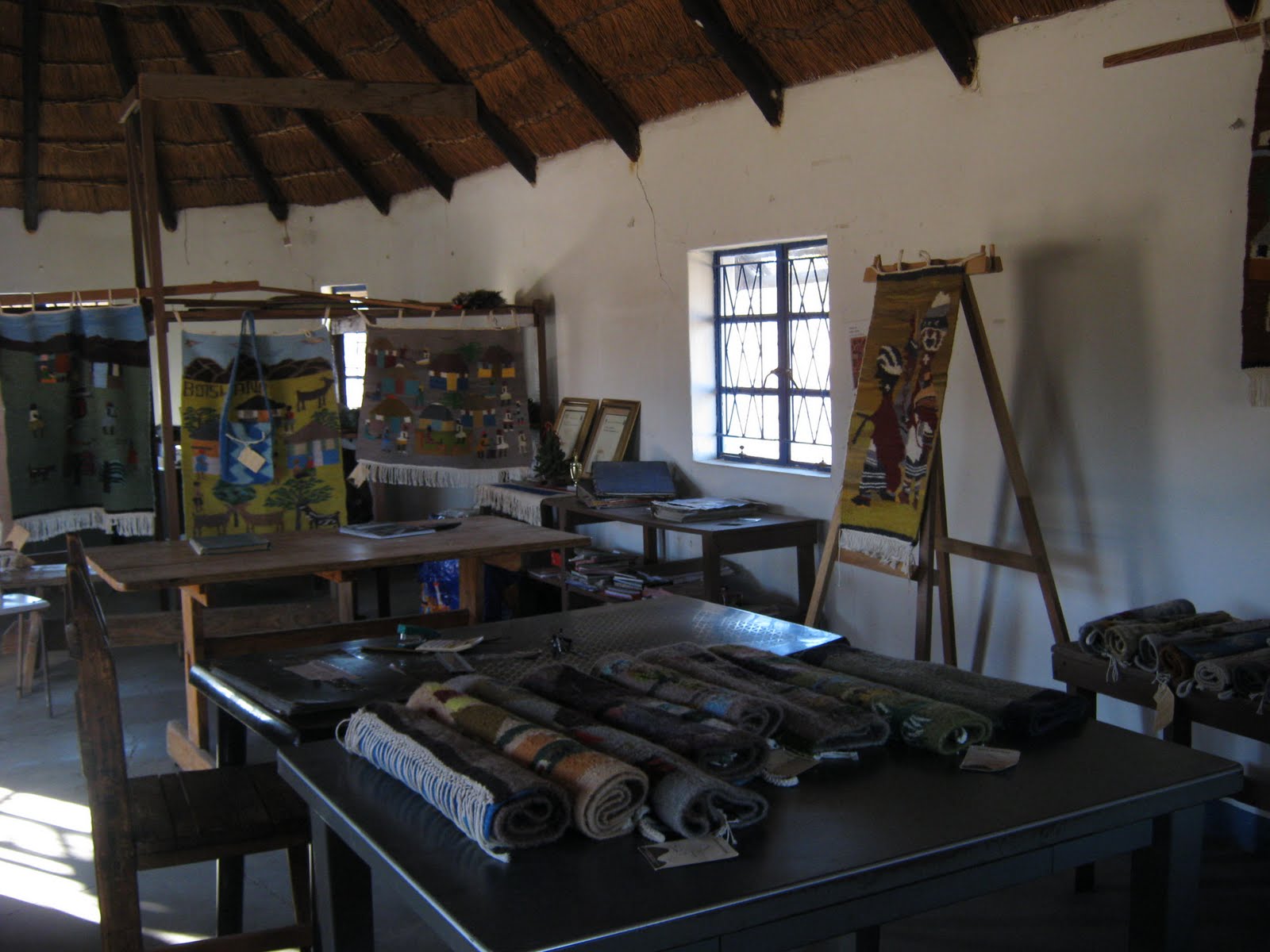 All the Wide World: Oodi Weavers