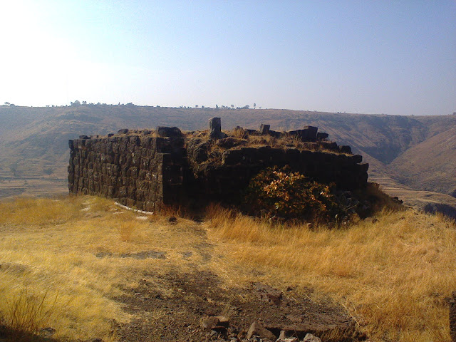 Varugad Fort Maharashtra