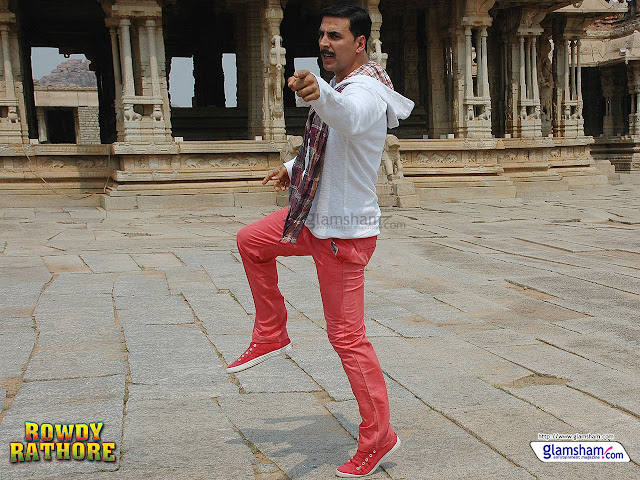Akshay Kumar and Sonakshi Sinha in Rowdy Rathore | Bollywood Photos