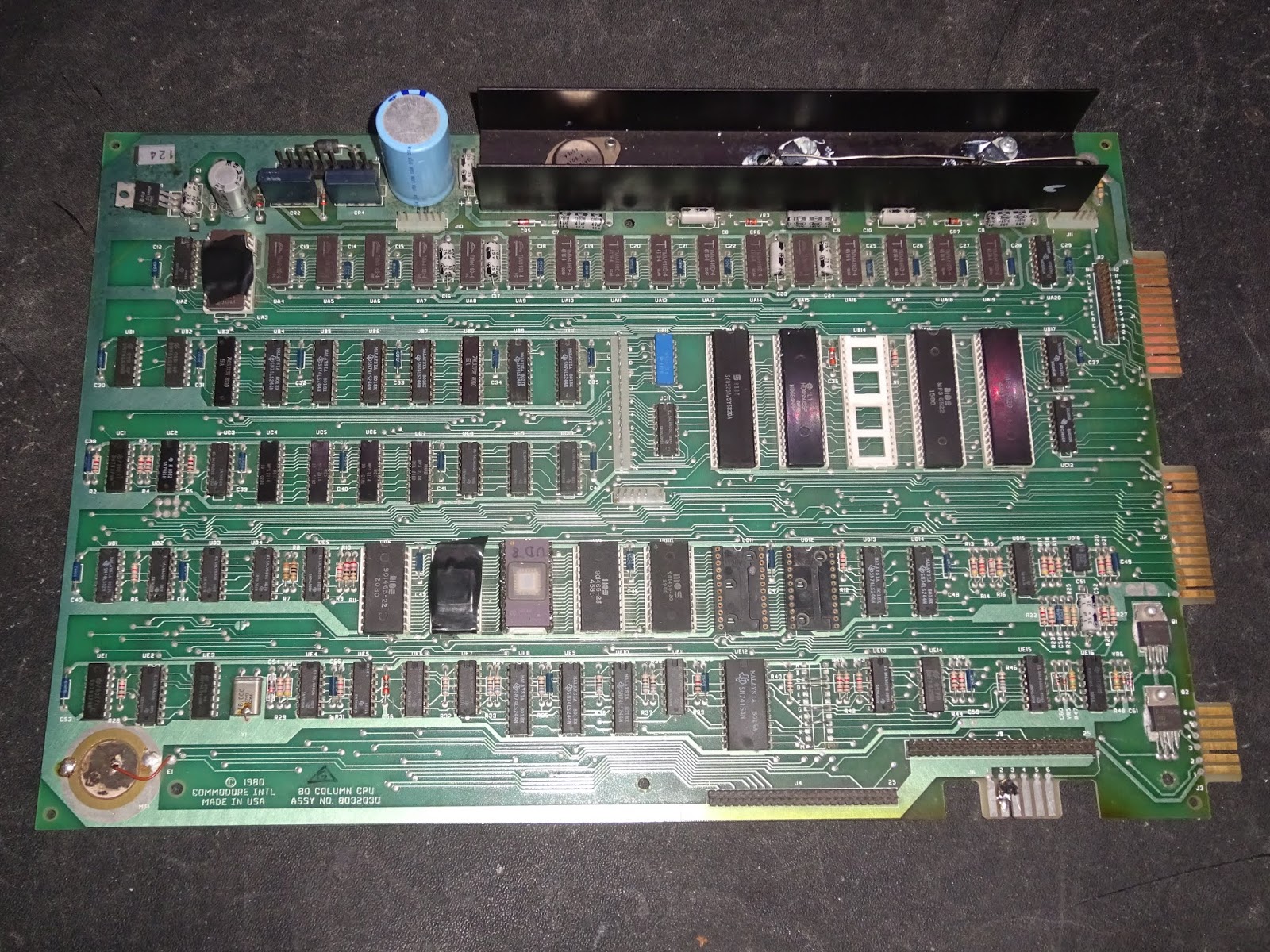 Tynemouth Software: Commodore PET 8032 Repair - ROMs, Regulators and Rivets