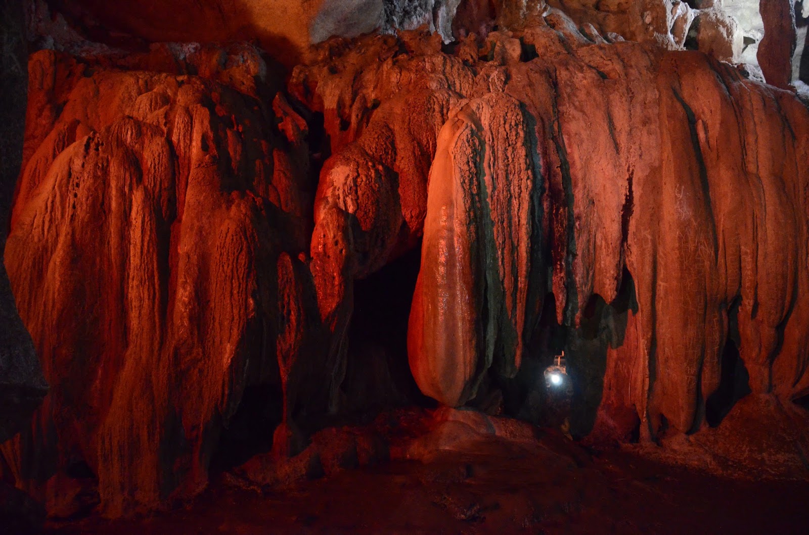 R U Travelers? : Istana Putri Batu, Goa Putri Baturaja